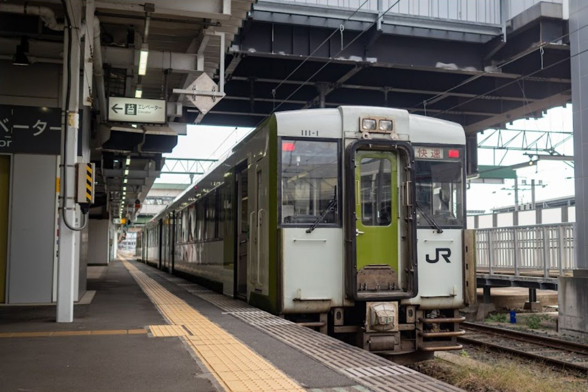 JR東日本・IGRいわて銀河鉄道・盛岡駅